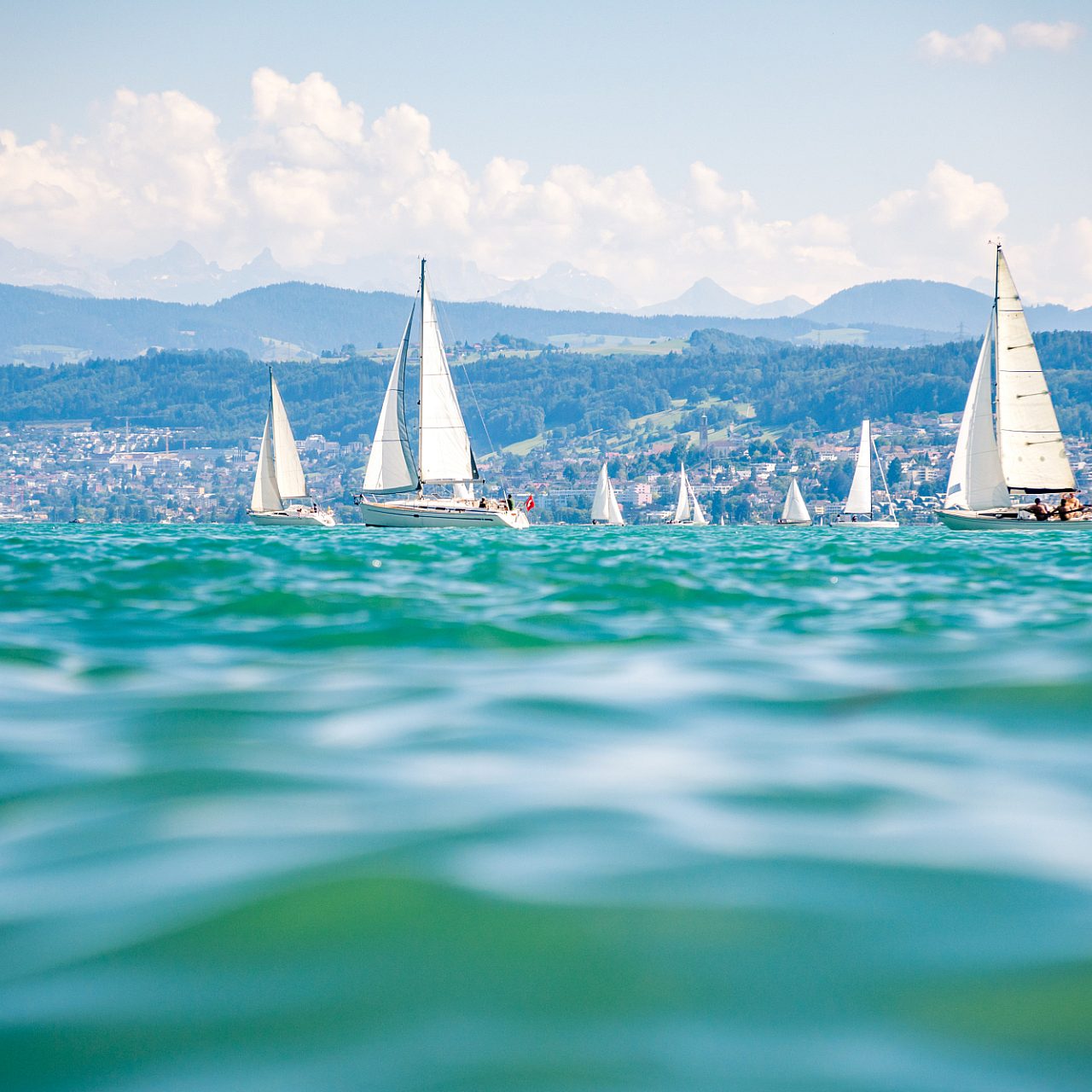 What does "Wet Lease" mean? • GlobeAir