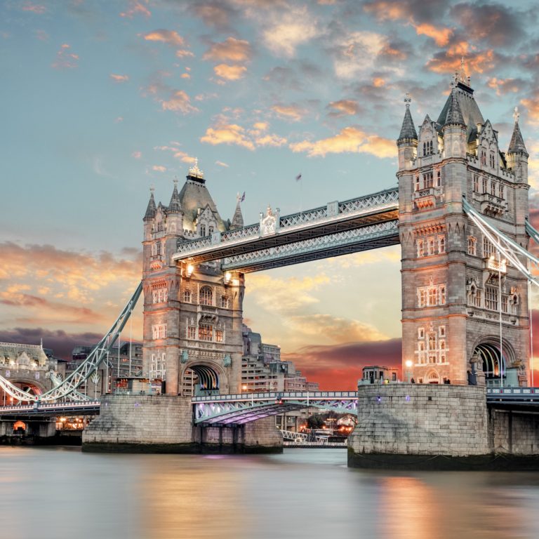 What does "Lateral Navigation (LNAV)" mean? • GlobeAir